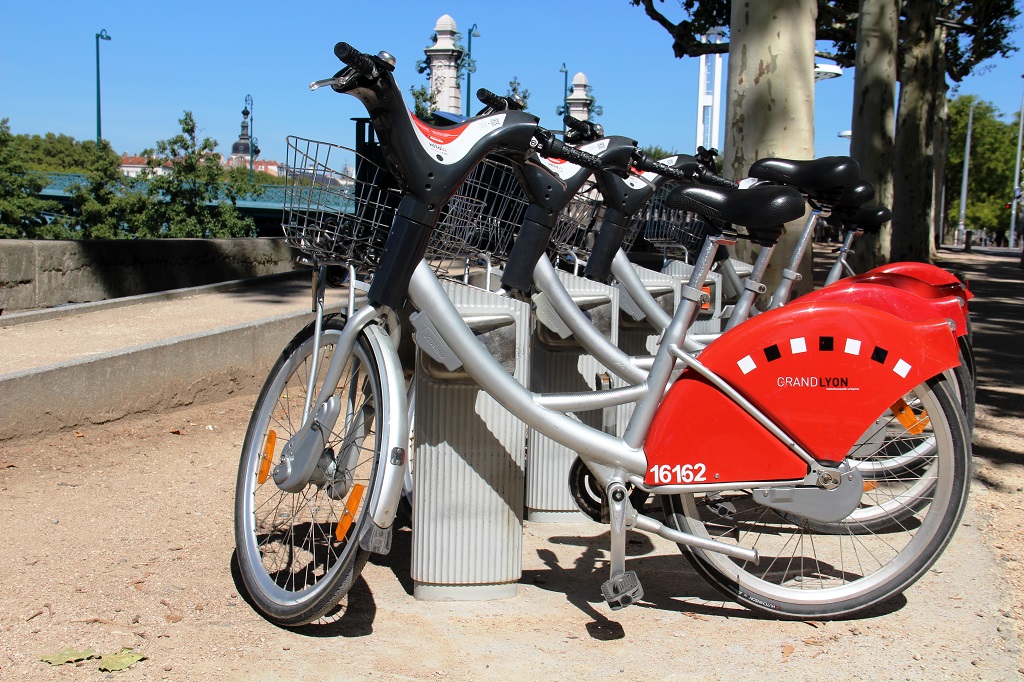 Ce que cachent les nouveaux Vélo'v du Grand Lyon | Mediacités