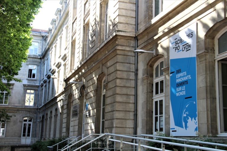 « Est‐ce ainsi que Science Po Lyon traite le mérite